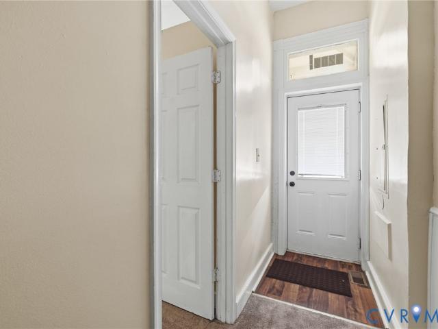 1202 1/2 W Clay Street