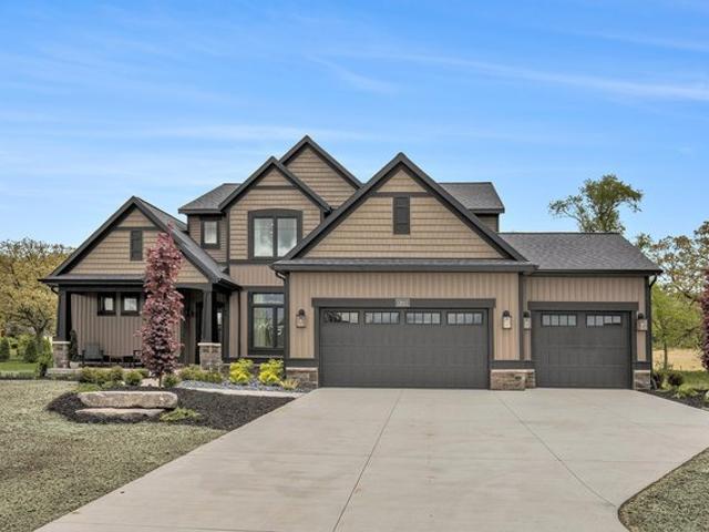 12033 Harvest Acre Dr SE, Lowell, MI 49331