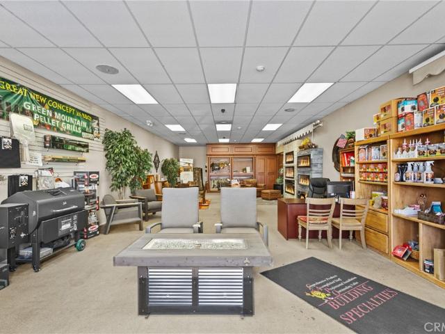 12033 Mariposa Suite B