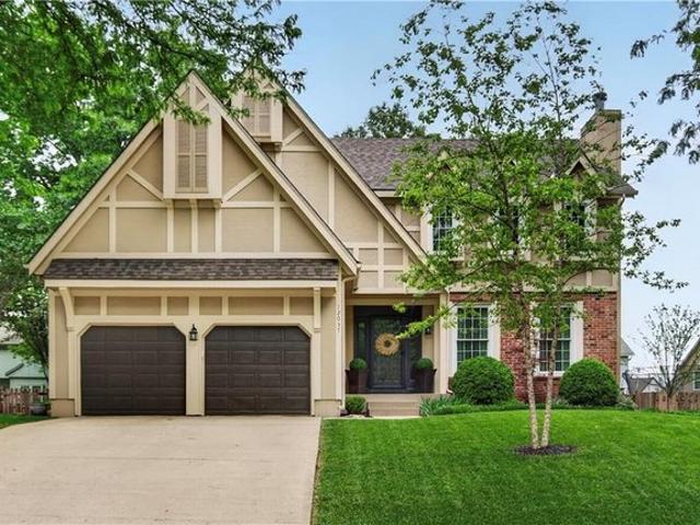 12037 S Hallet St, Olathe, KS 66062