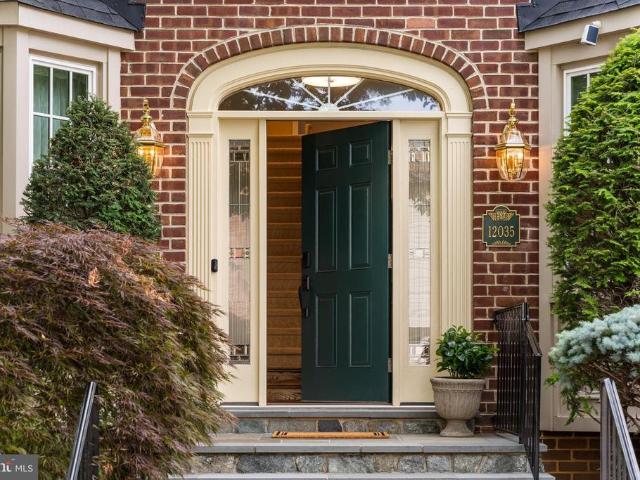 12035 Montrose Village Terrace