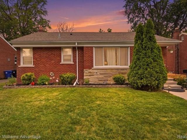 12035 Royal Grand, Redford, MI 48239