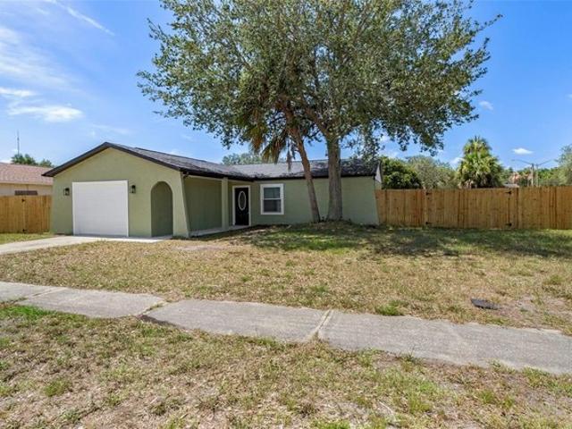 12036 Country Cove Ave, Hudson, FL 34669