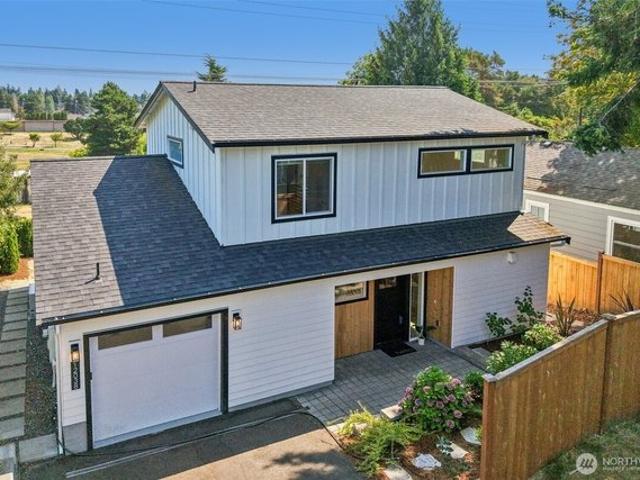 12038 N Park Ave N, Seattle, WA 98133