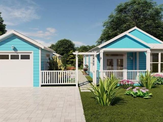12039 Lakeshore Way, Oxford, FL 34484