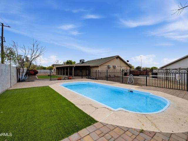 12039 N 60th Ave, Glendale, AZ 85304