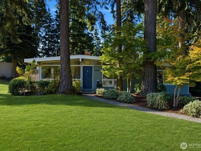 12039 SE 42nd St, Bellevue, WA 98006