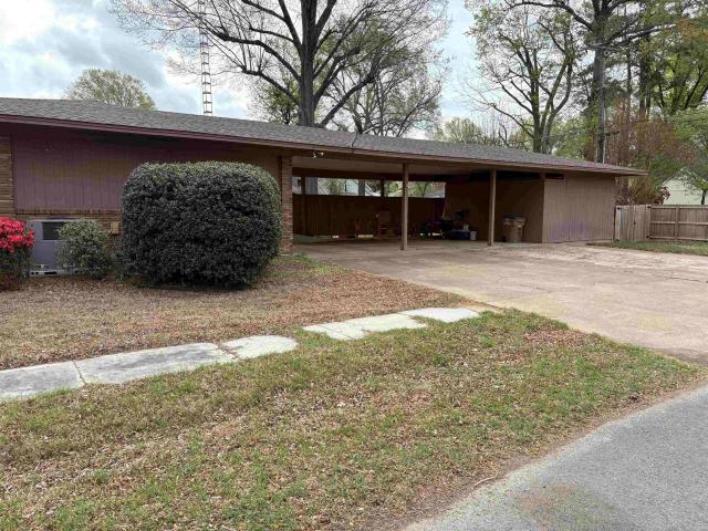 1203 Marion Dr
