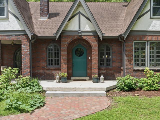1203 McGavock Pike