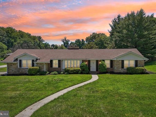 1203 Nuwood Dr, Baltimore, MD 21228