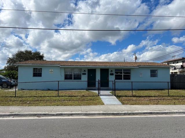 1203 NW 4th St, Boynton Beach, FL 33435 | MLS #F10552 | Compass