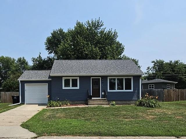 1203 N Cherry St, Creston, IA 50801