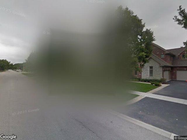 1203 N Burning Bush Ln, Mount Prospect, IL 60056
