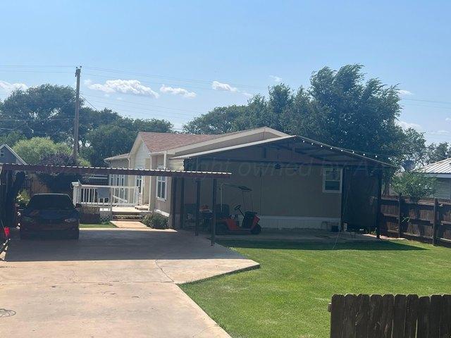 1203 N Main St, Friona, TX 79035