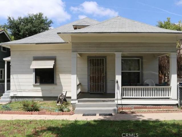 1203 N Summit Ave, Pasadena, CA 91103