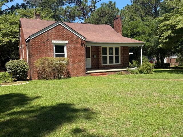 1203 N Poplar Street