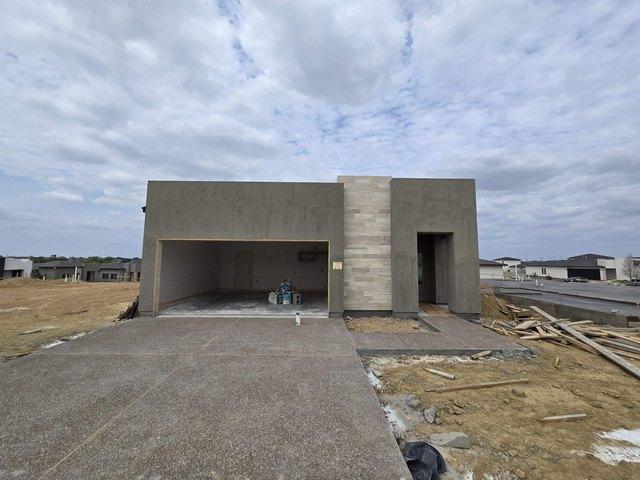 1203 Noyola Loop, Laredo, TX 78046