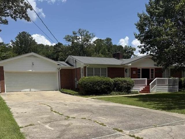 1203 Alcott Rd, Gadsden, AL 35901