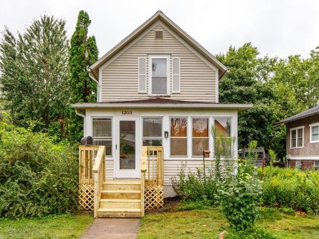 1203 Burnett Ave, Ames, IA 50010