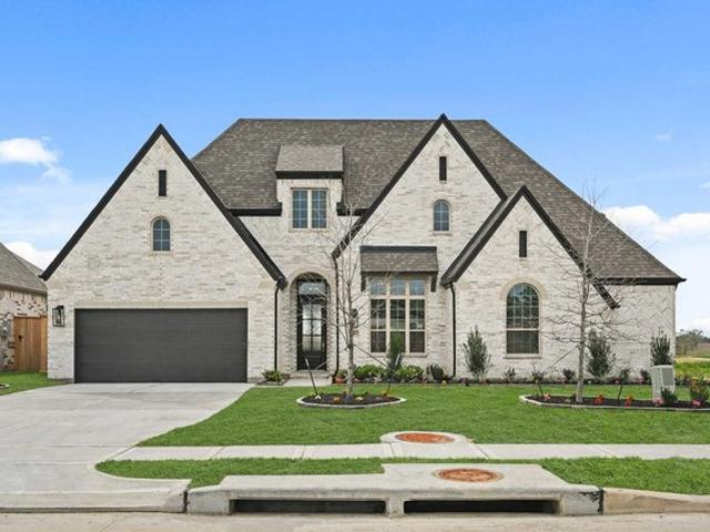 1203 Basset Hound Dr, Montgomery, TX 77316