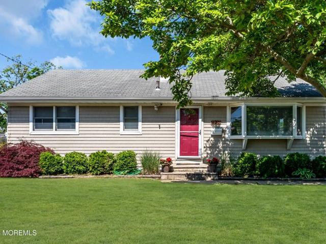 1203 Barton Ave, Point Pleasant, NJ 08742