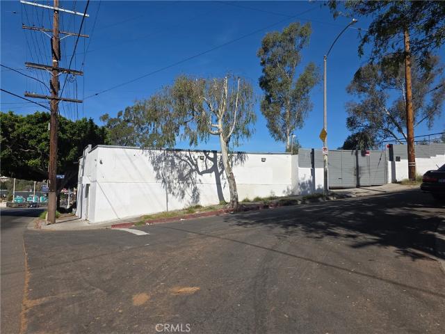 1203 E Cesar E Chavez