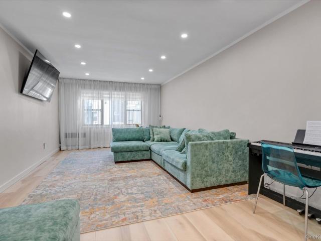 1203 E Broadway G13