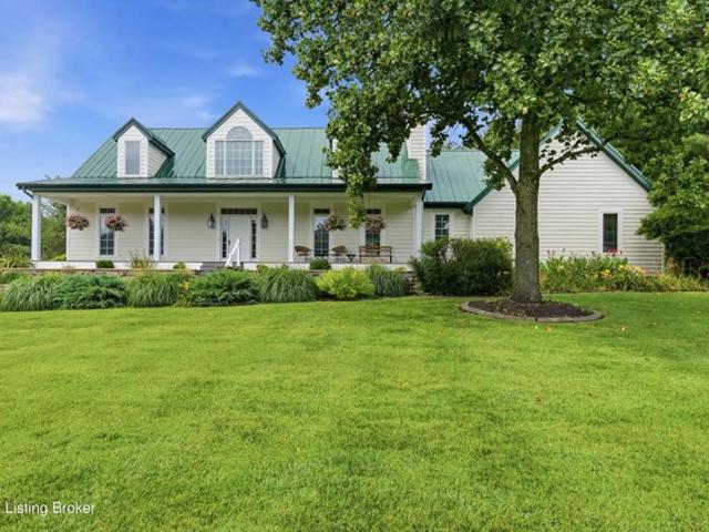 1203 E Moody Ln, Crestwood, KY 40014