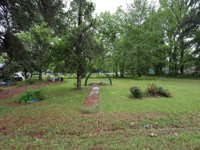 1203 Hampton St, Warren, AR 71671