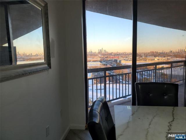 1203 Harmon Cove Tower