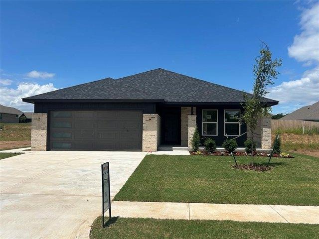 1203 Honeysuckle Hollow Dr, Noble, OK 73068