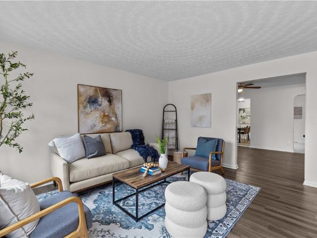 1203 Ross DR