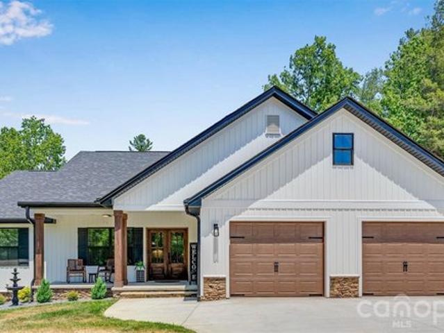 1203 Summerhill St SW, Lenoir, NC 28645