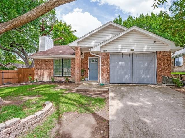 1203 S College St, McKinney, TX 75069