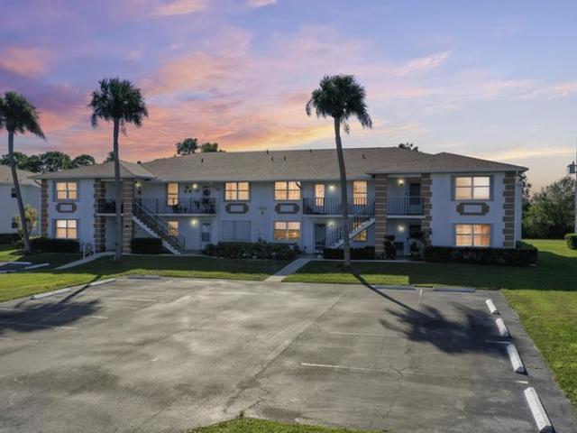 1203 S Lakes End Dr Apt E2, Fort Pierce, FL 34982