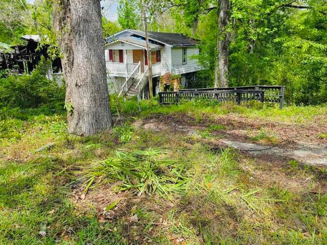 1203 S Main St, Chattahoochee, FL 32324 | MLS #670987
