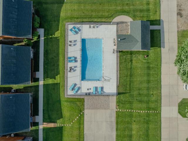 1203 Sanborn Ave # 16
