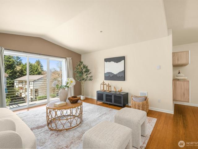 1203 th Avenue NE # 309