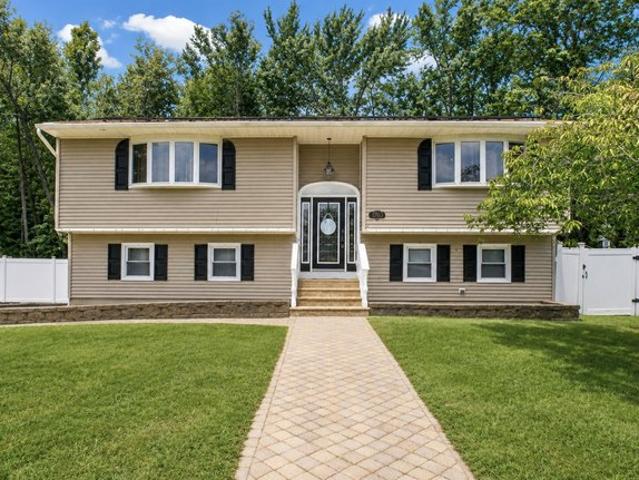 1203 Thomas Ave, Ocean Township, NJ 07712