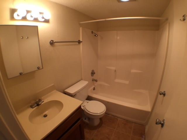 1203 W 49th St # C