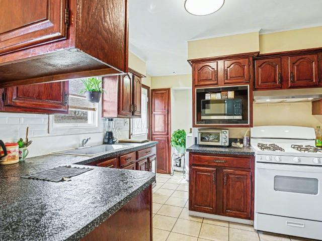 1203 W Mishawaka Road