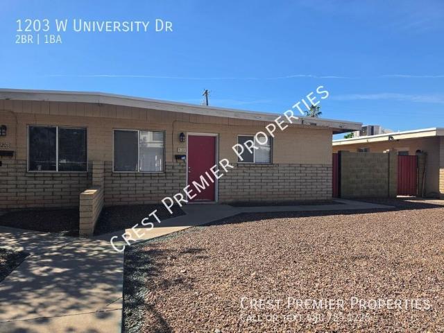 1203 W University Dr MOVE IN SPECIAL