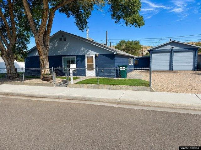 1203 10th St, Rock Springs, WY 82901