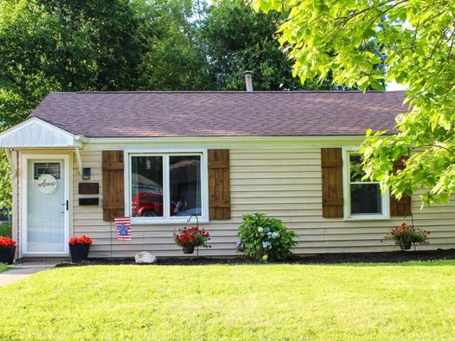 1203 6th St, La Porte, IN 46350
