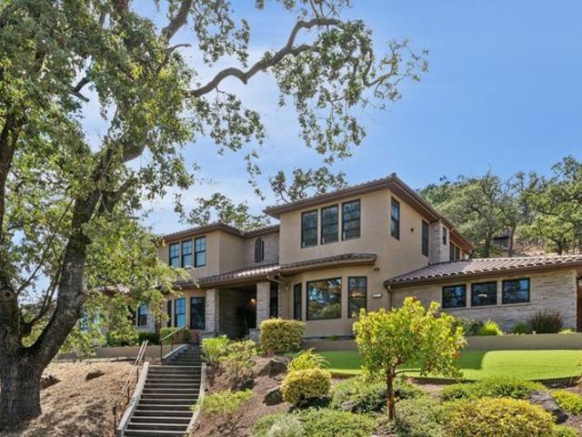 1203 7th St, Novato, CA 94945