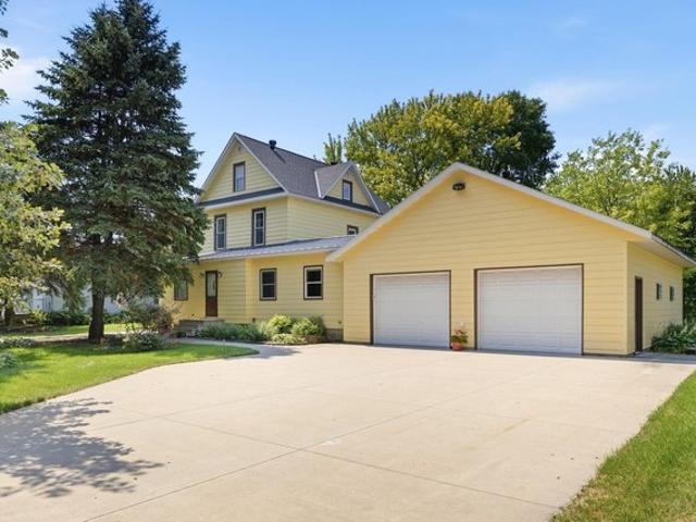 120 3rd St W, Hector, MN 55342