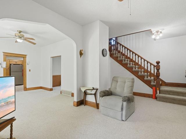 120 3rd Street W