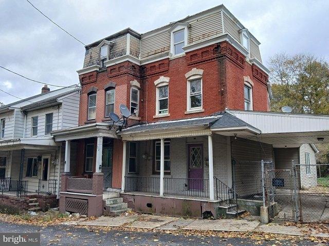 120 122 N Line St, Girardville, PA 17935