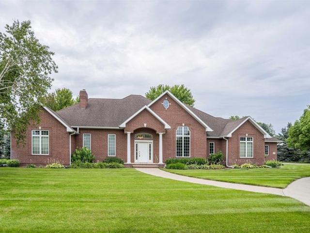 120 7th Street Pl NE, Le Mars, IA 51031