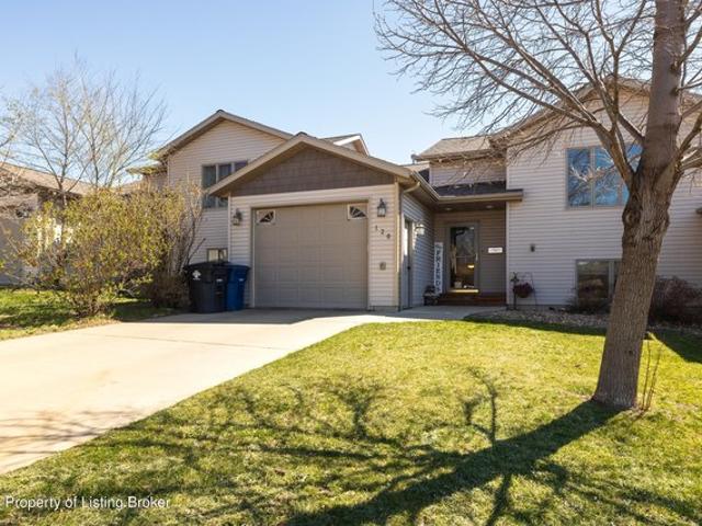 120 9th Ave E, Dickinson, ND 58601